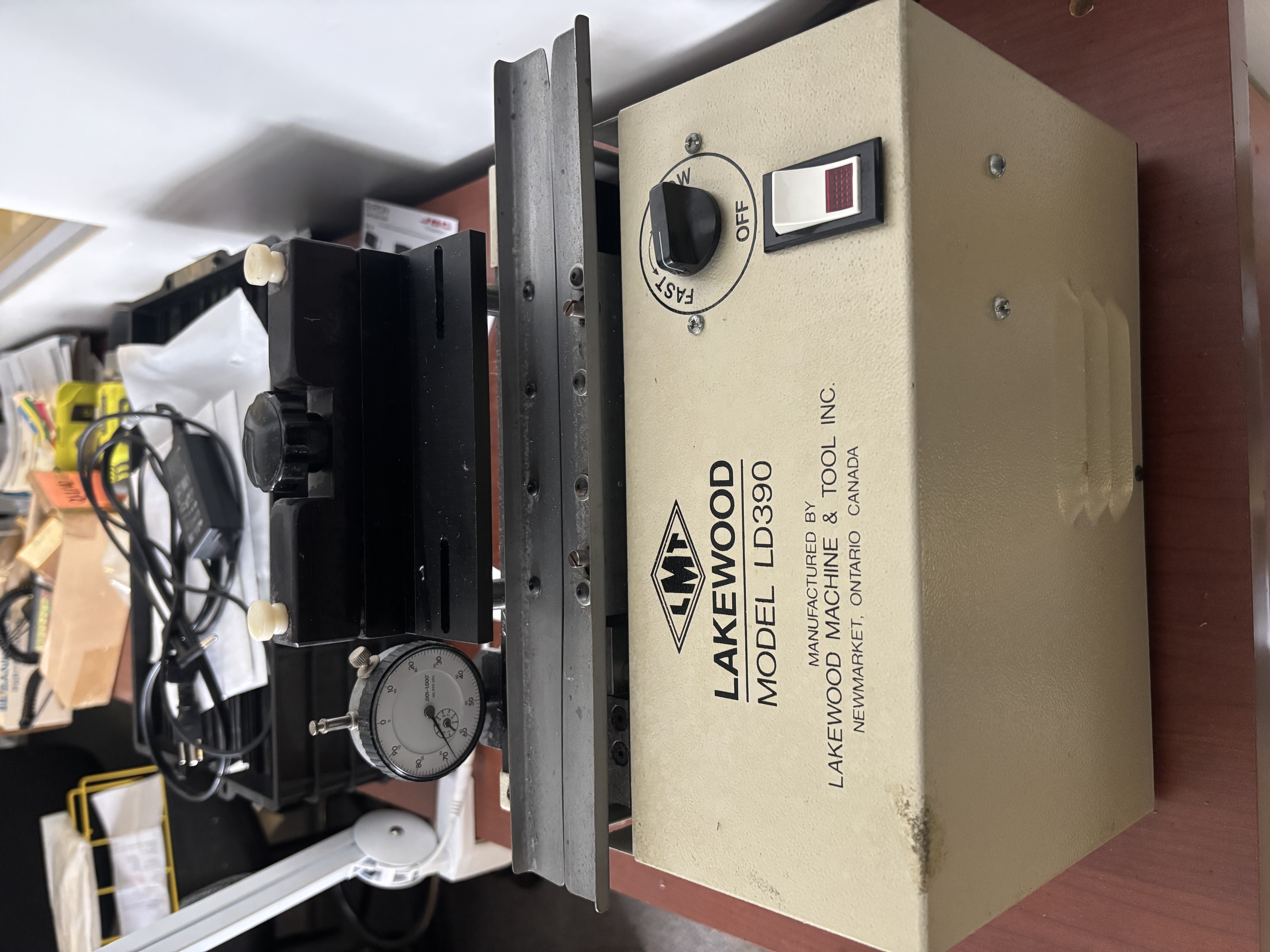 Lakewood Radial Lead cutting machine - Used SMT Equipment